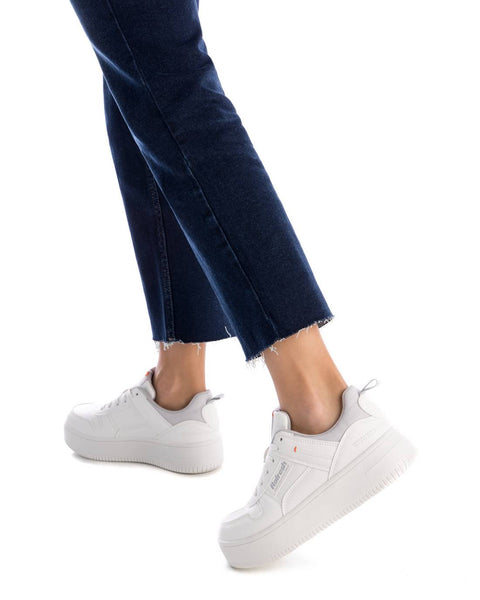 Refresh Shoes. Tienda online de zapatos con diseño español.